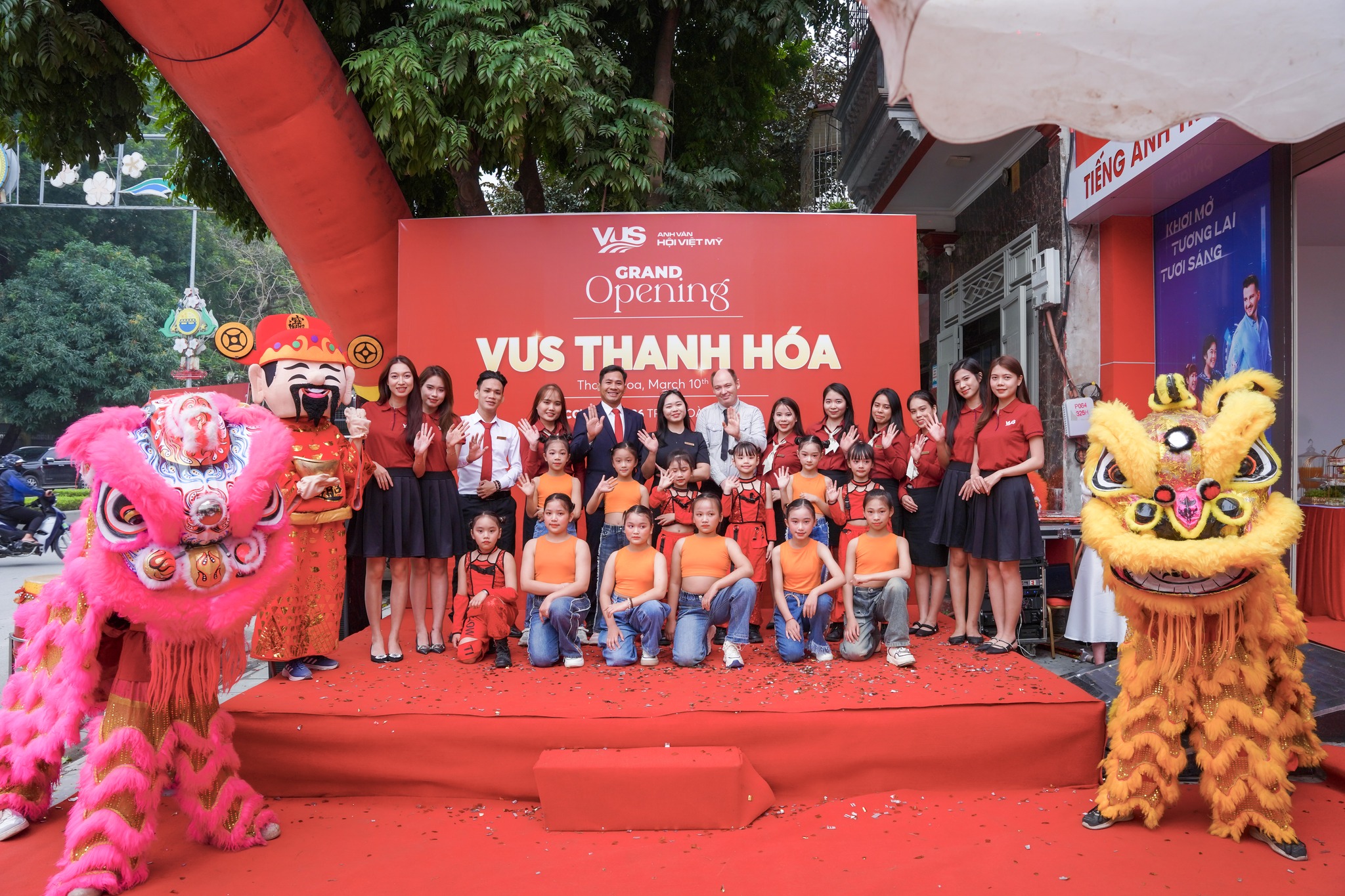 RAISE A TOAST FOR VUS THANH HOA - OUR 86TH CAMPUS NATIONWIDE! - VUS