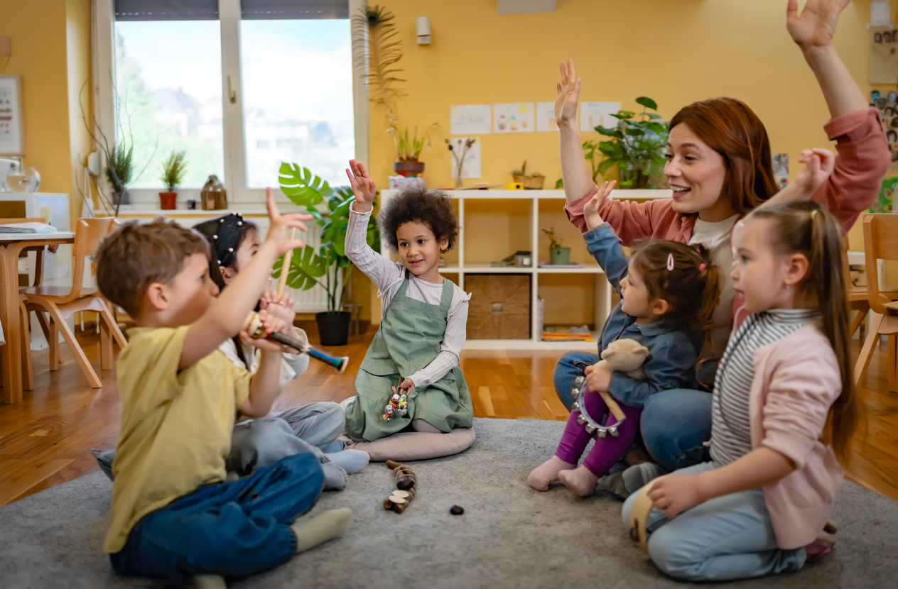TEACHING SONG LESSONS WITH YOUNG LEARNERS